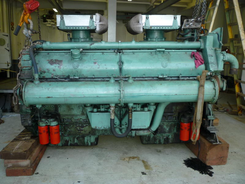 DETROIT DIESEL-16v-149N Used Marine Engines